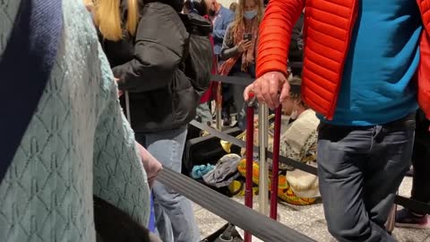 UK: Long Queues At Airports’ Passport Control Due To Nationwide EGate ...