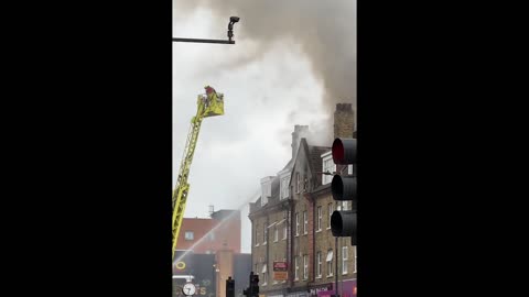 US: MBTA Orange Line Catches On Fire, Passengers Evacuated Through ...